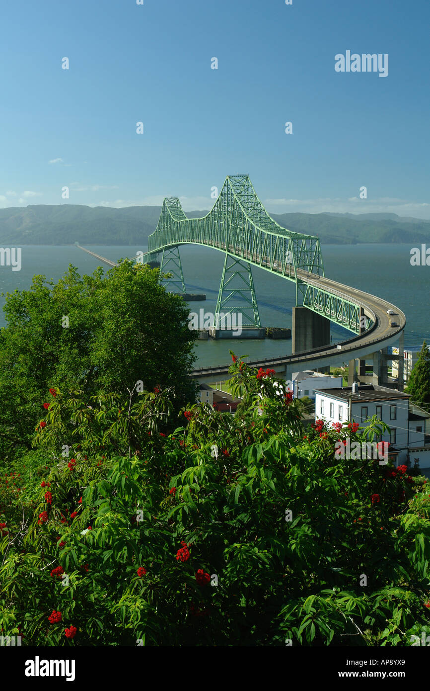 Astoria megler bridge aerial hi-res stock photography and images - Alamy