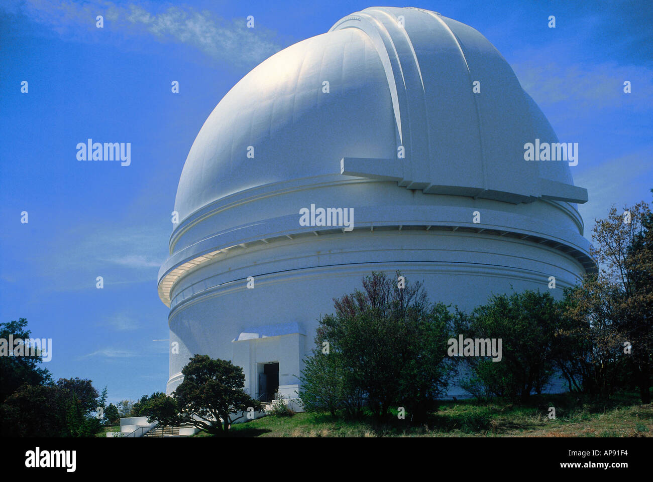 Low angle view observatory palomar hi-res stock photography and images ...