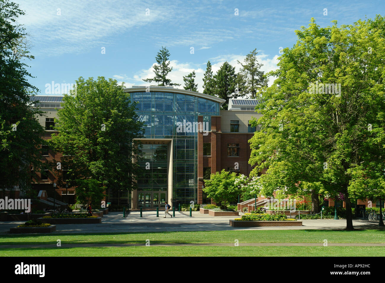 Knight library building exterior hi-res stock photography and images ...