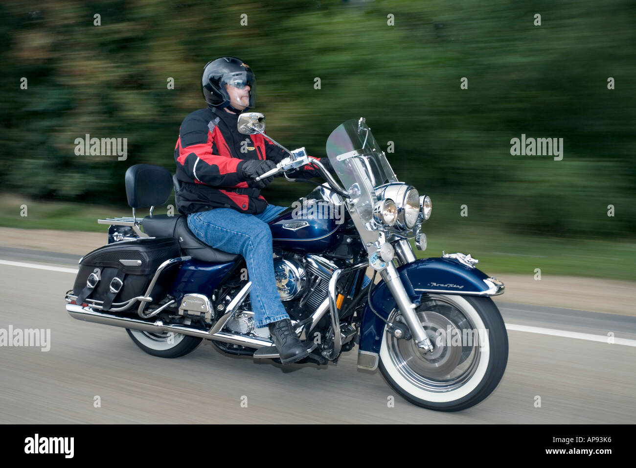 MIDDLE AGED MAN RIDING A HARLEY DAVIDSON MOTORBIKE Stock Photo - Alamy