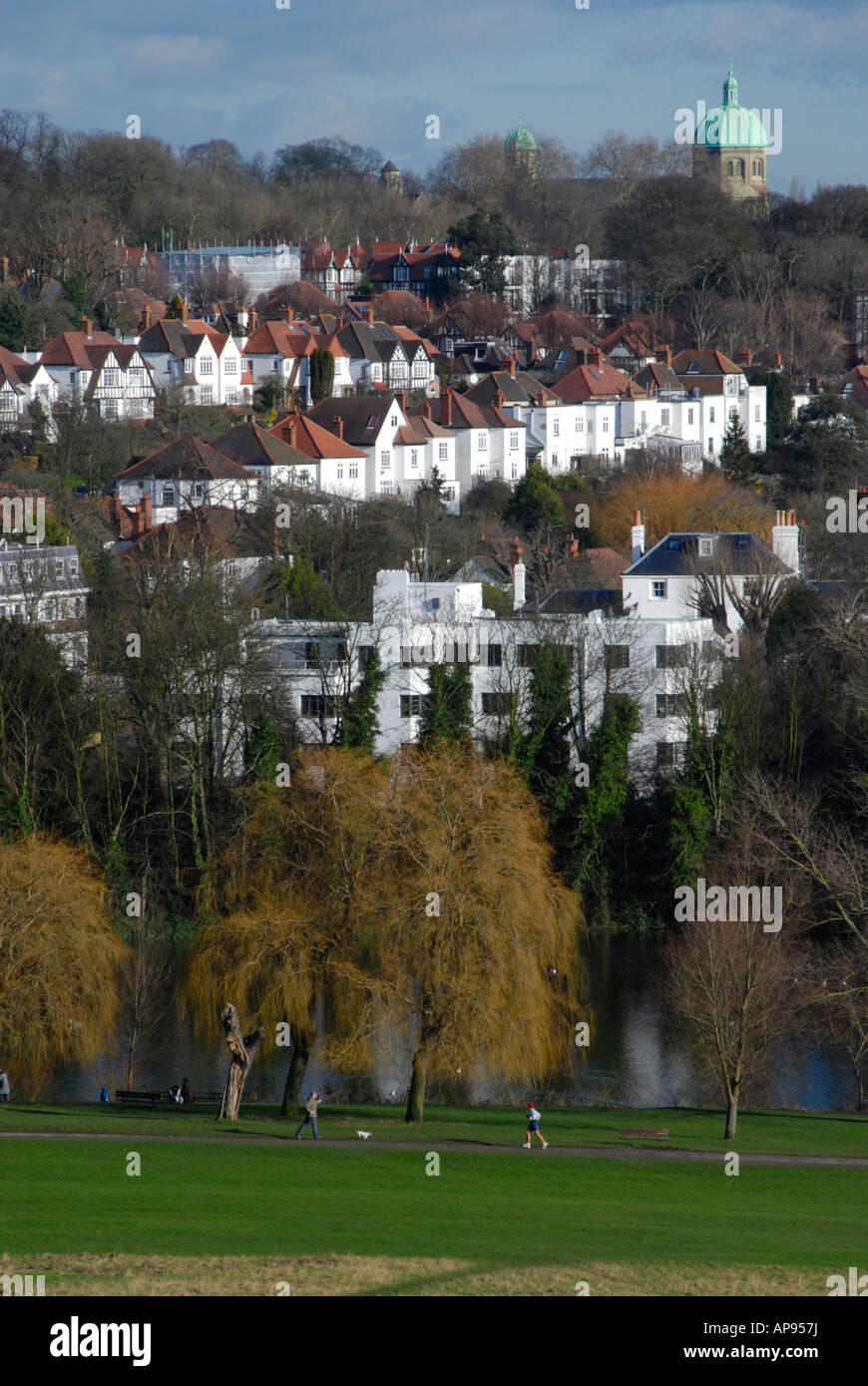 View of london from hampstead heath hi-res stock photography and images ...