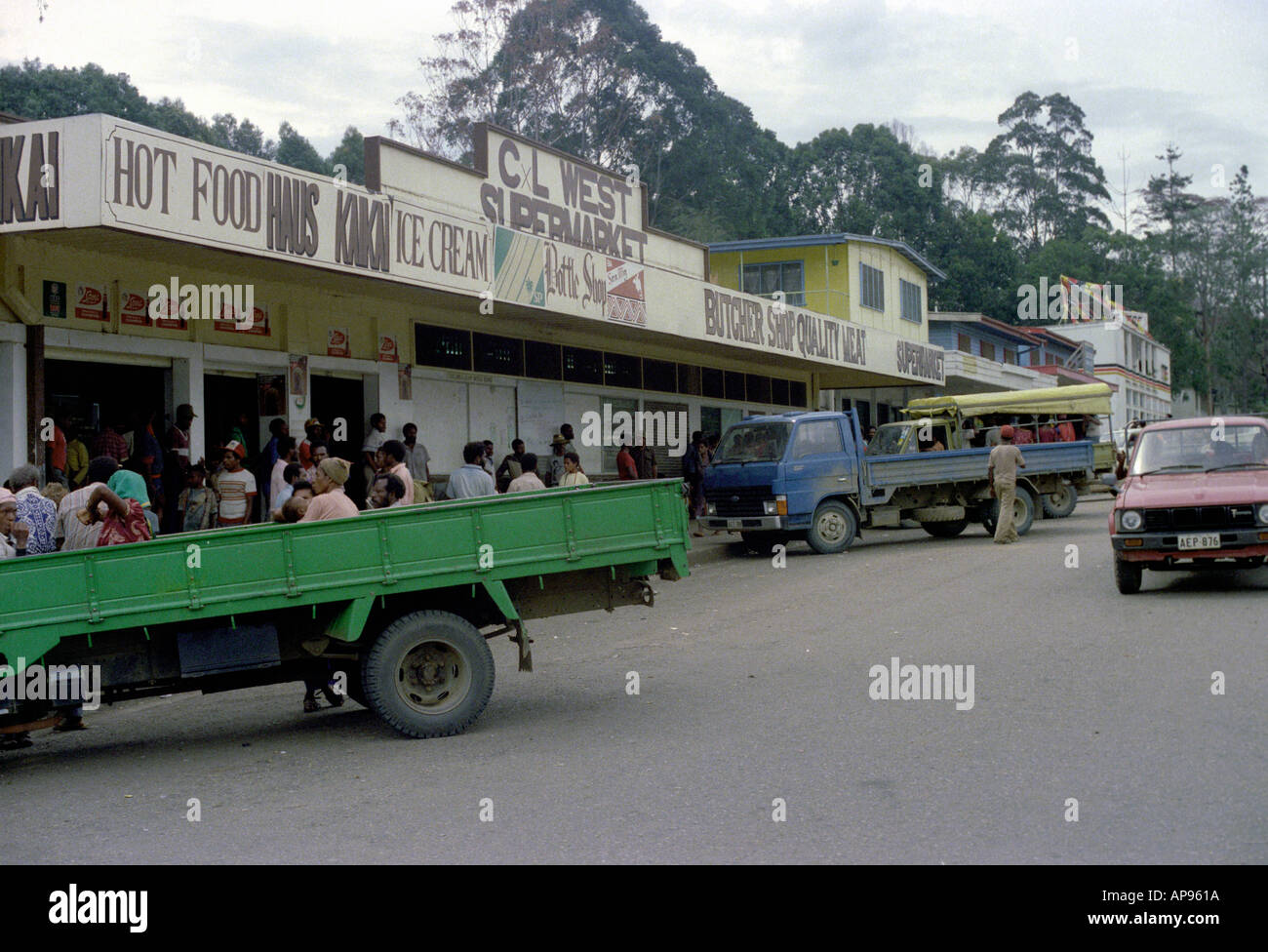 Eastern highlands papua new guinea hi-res stock photography and images ...