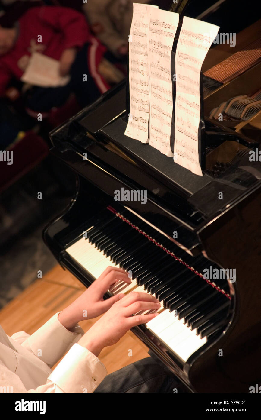 Player piano hi-res stock photography and images - Alamy