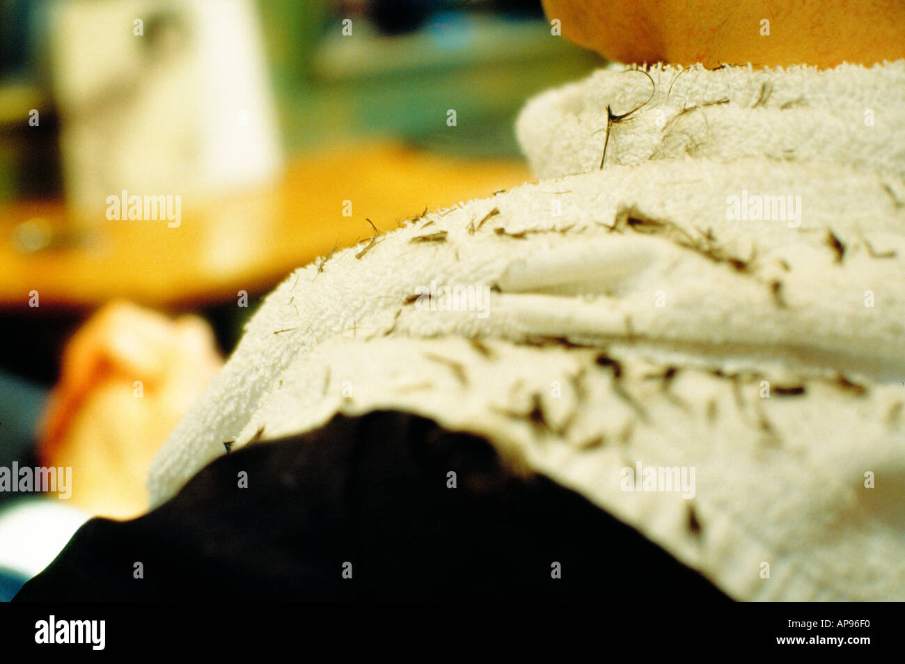 Looking over someones shoulder hi-res stock photography and images - Alamy