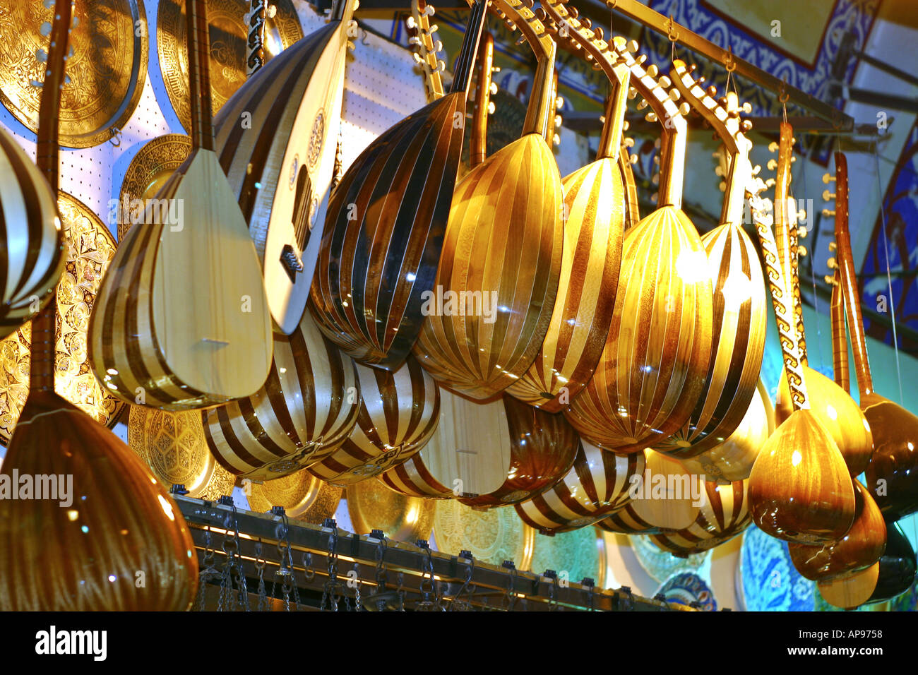 Musical instruments in the Grand Bazaar Istanbul Turkey Stock Photo - Alamy