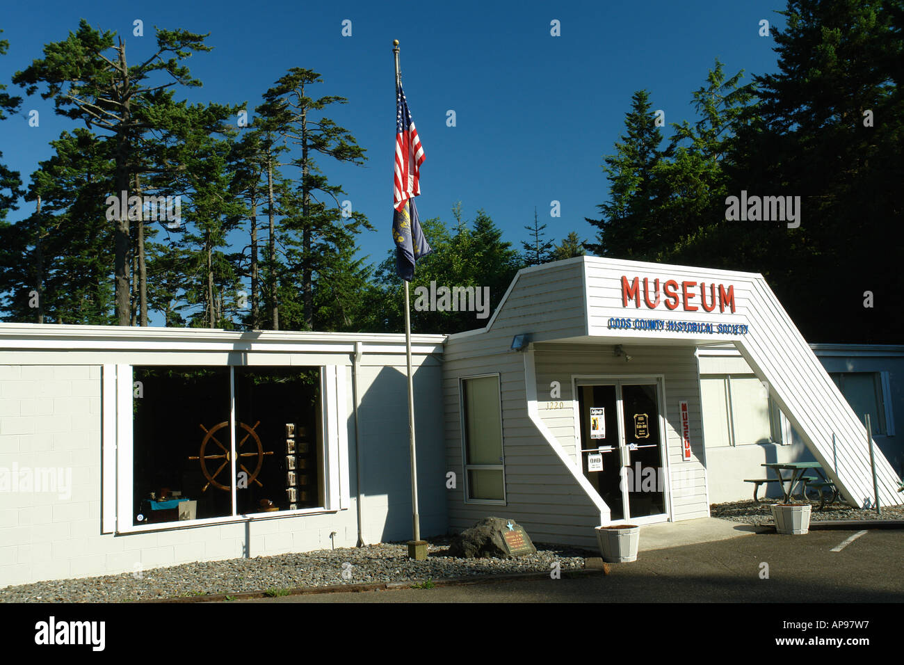 Oregon Historical Society Building High Resolution Stock Photography ...