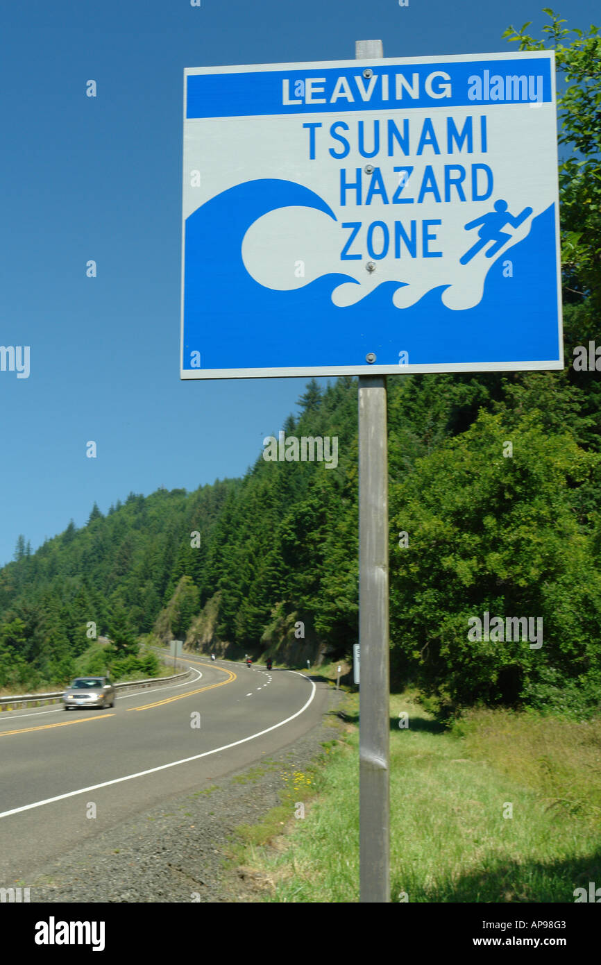 Leaving tsunami evacuation area hi-res stock photography and images - Alamy