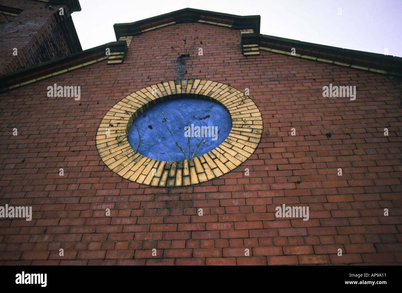 Circular window industrial building hi-res stock photography and images ...
