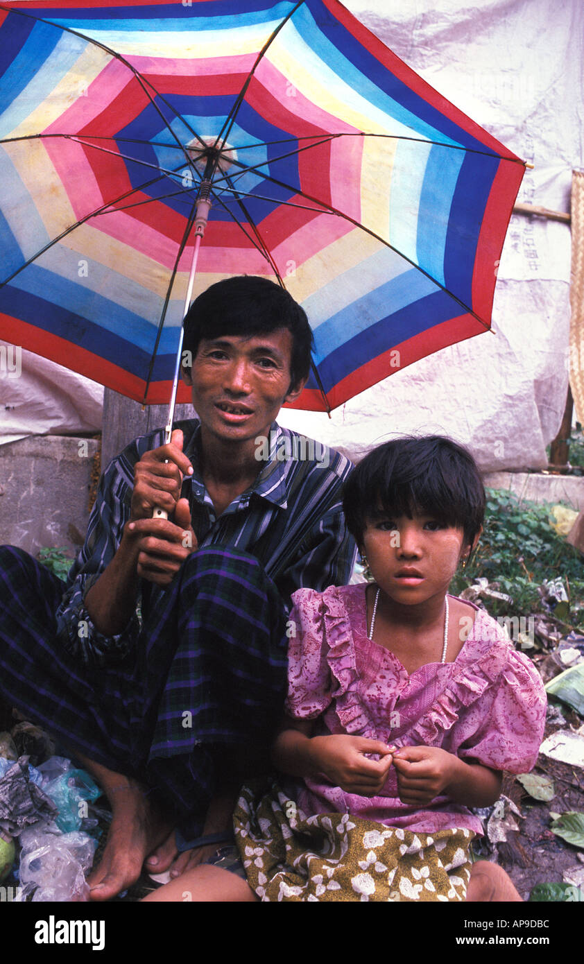 Myanmar father and daughter hi-res stock photography and images - Alamy