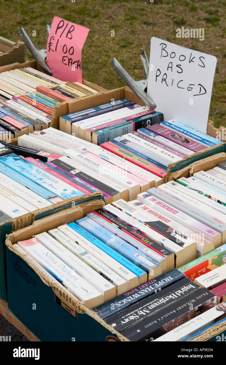 Table top car boot sale hi-res stock photography and images - Alamy