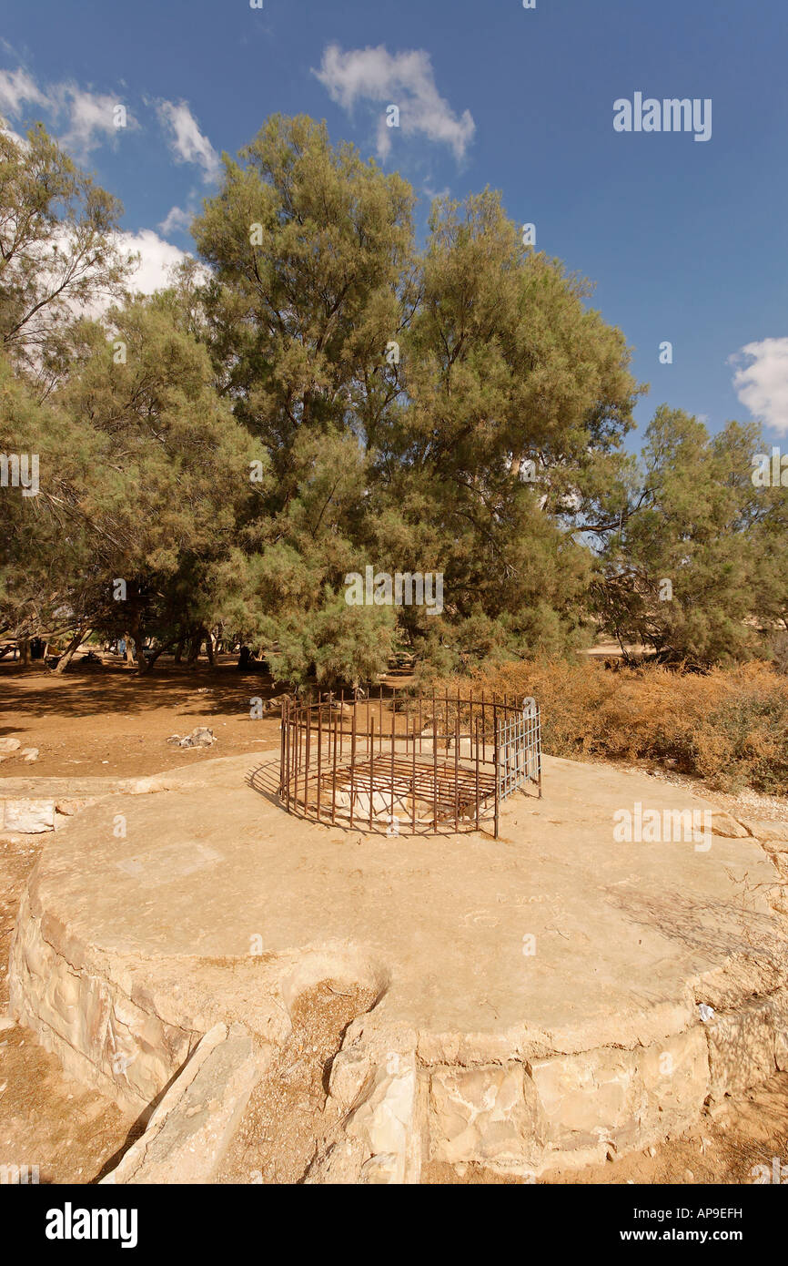Israel the Negev desert The old well in Beerotaim Stock Photo - Alamy