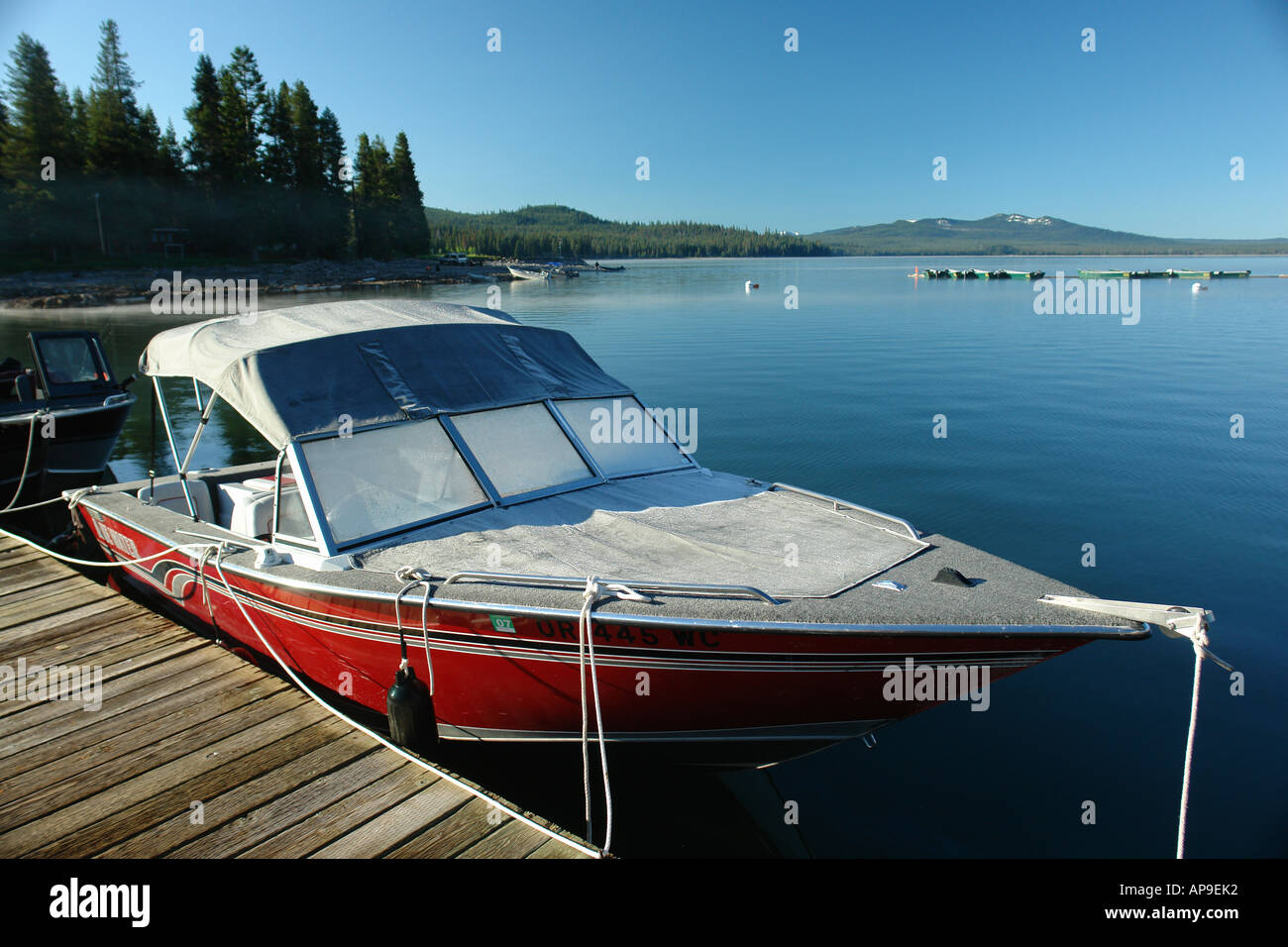 Diamond lake resort oregon hi-res stock photography and images - Alamy