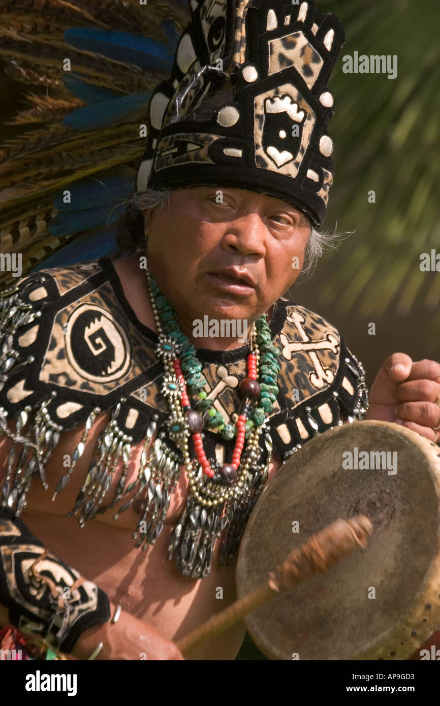 An elder of Aztec descent performs a traditional dance Stock Photo - Alamy