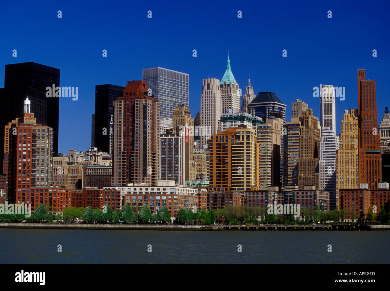 New york west side riverfront hi-res stock photography and images - Alamy