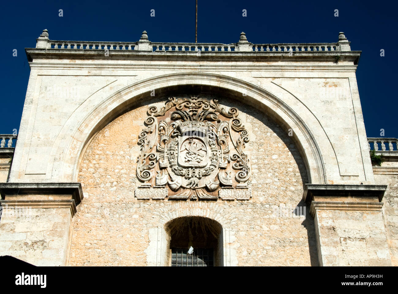 Mérida yucatán downtown colonial hi-res stock photography and images ...
