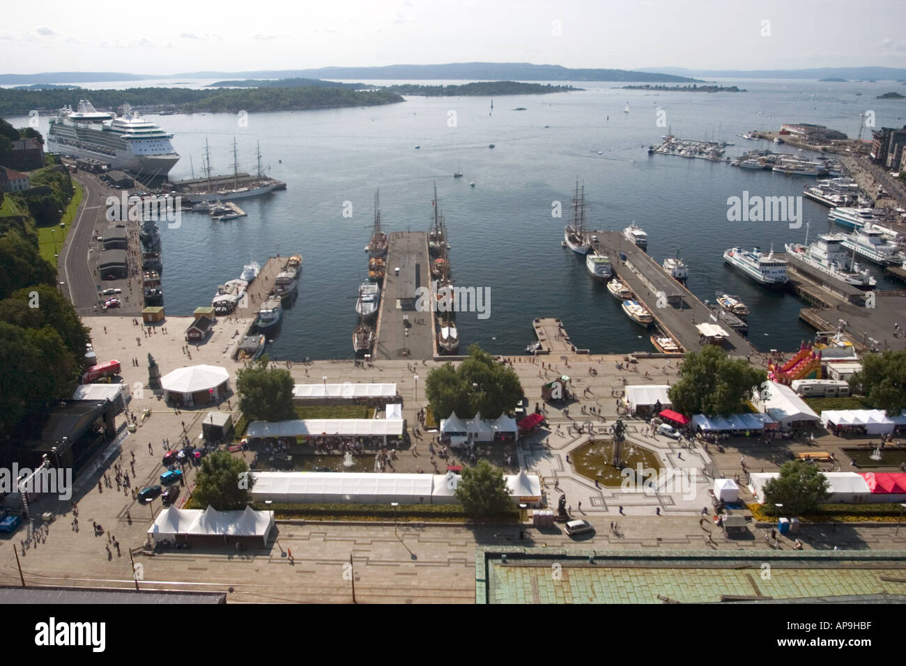 Rådhusbrygge oslo hi-res stock photography and images - Alamy