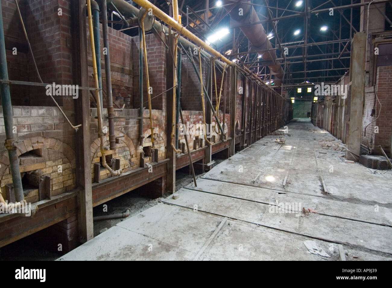 Out wet factory hi-res stock photography and images - Alamy