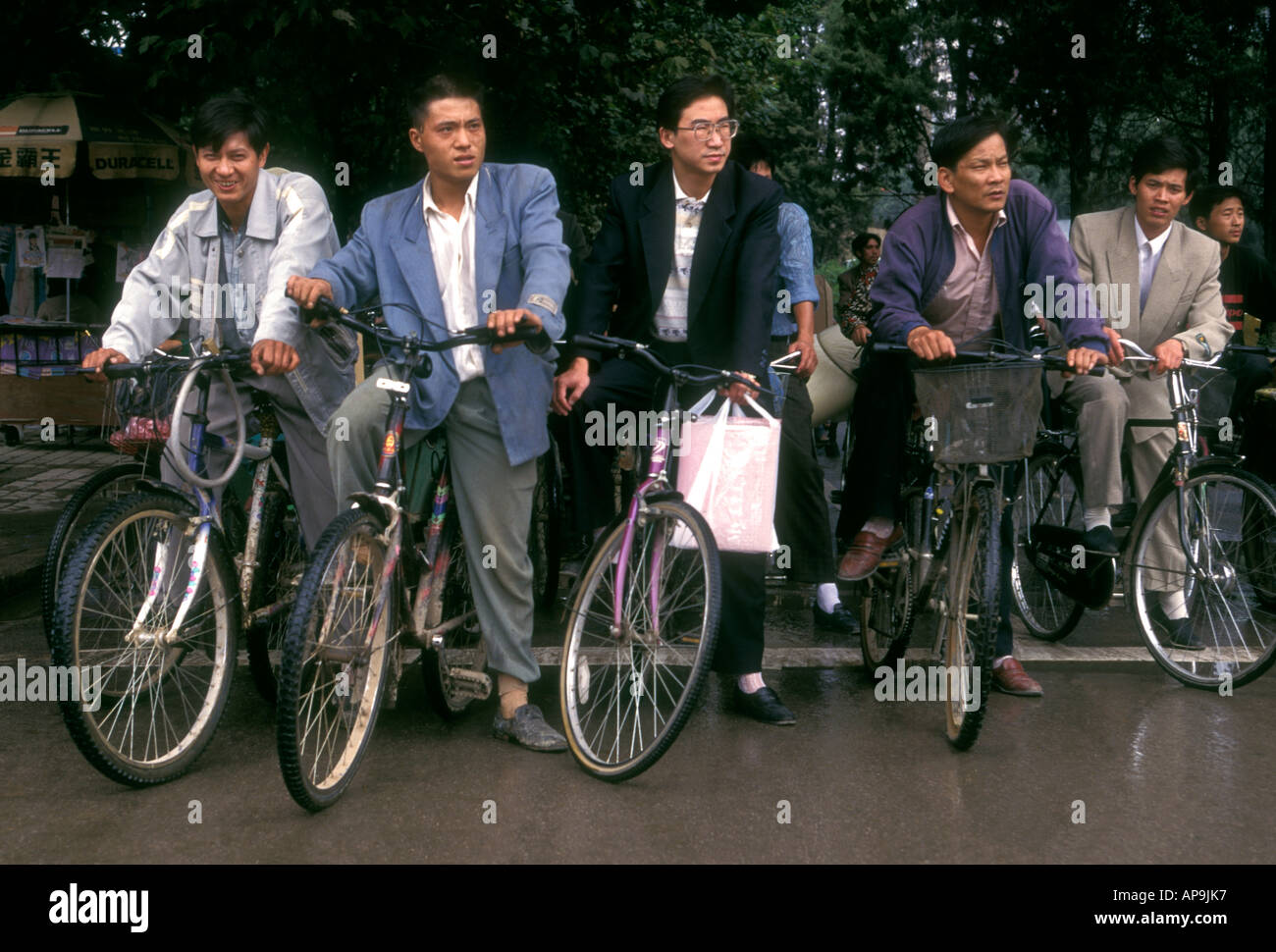 Chinese people, Chinese men, Chinese women, bicyclist, bicyclists ...