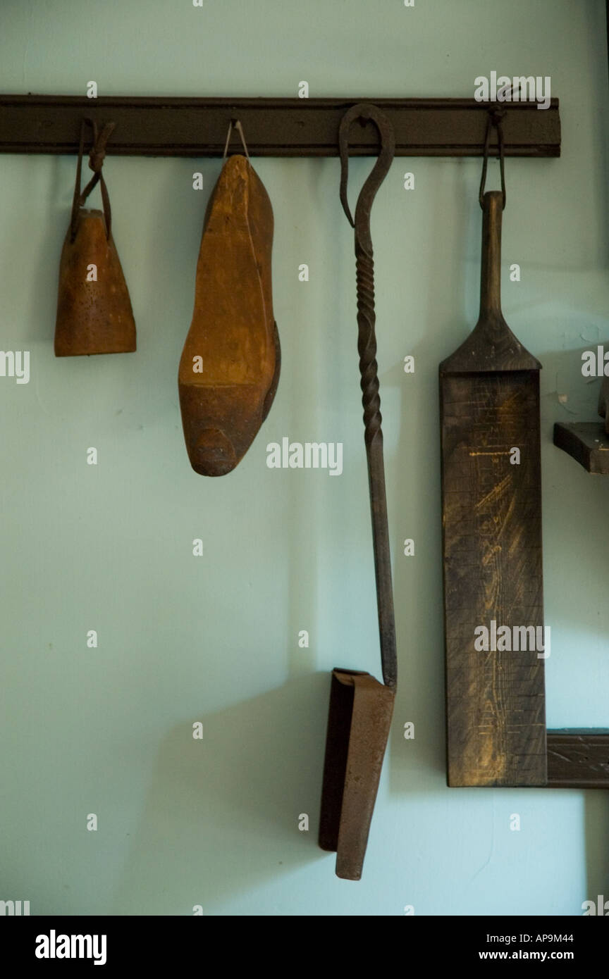 Cobblers tools hi-res stock photography and images - Alamy