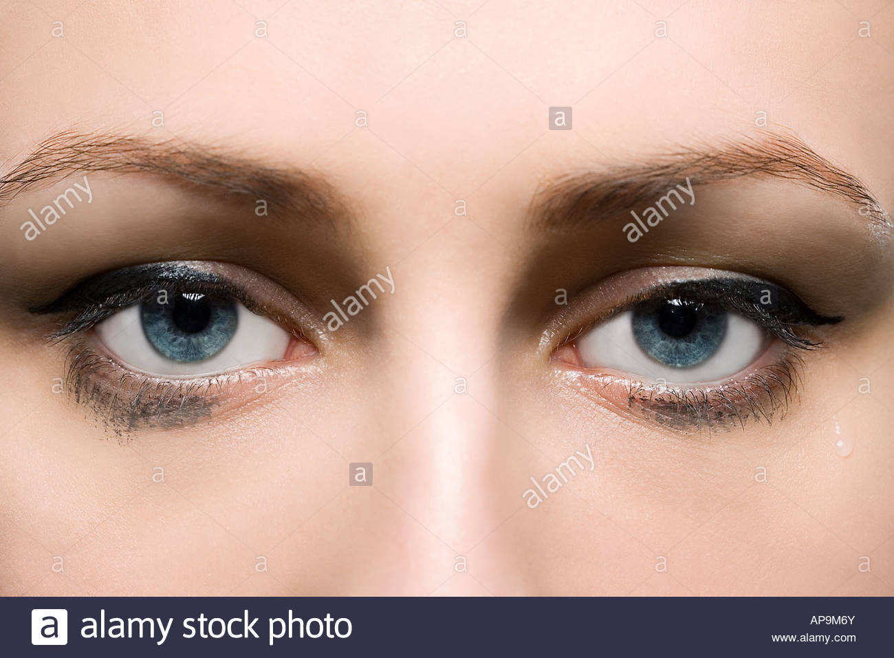Smudged Eyeliner Stock Photos & Smudged Eyeliner Stock Images - Alamy