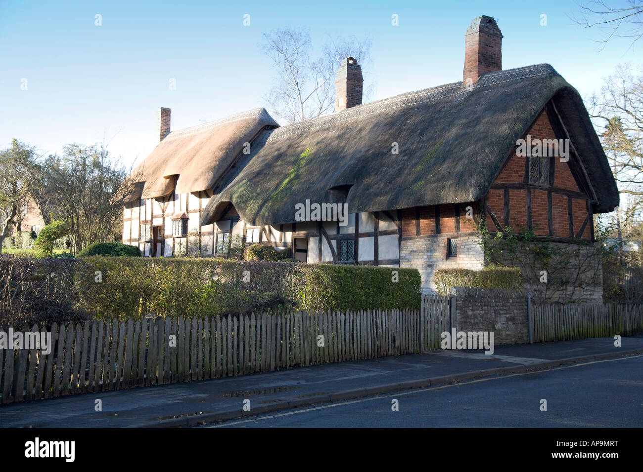 ann anne hathaways cottage home of william shakespeares shakespeare ...