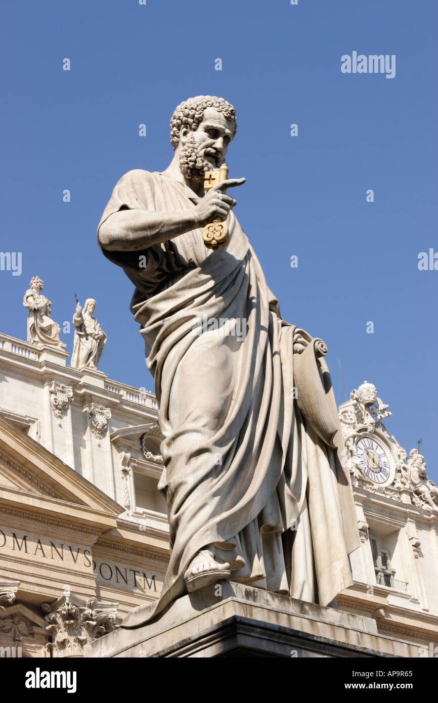 Statue of Saint Peter St Peter's Square and Basilica Vatican City Rome ...