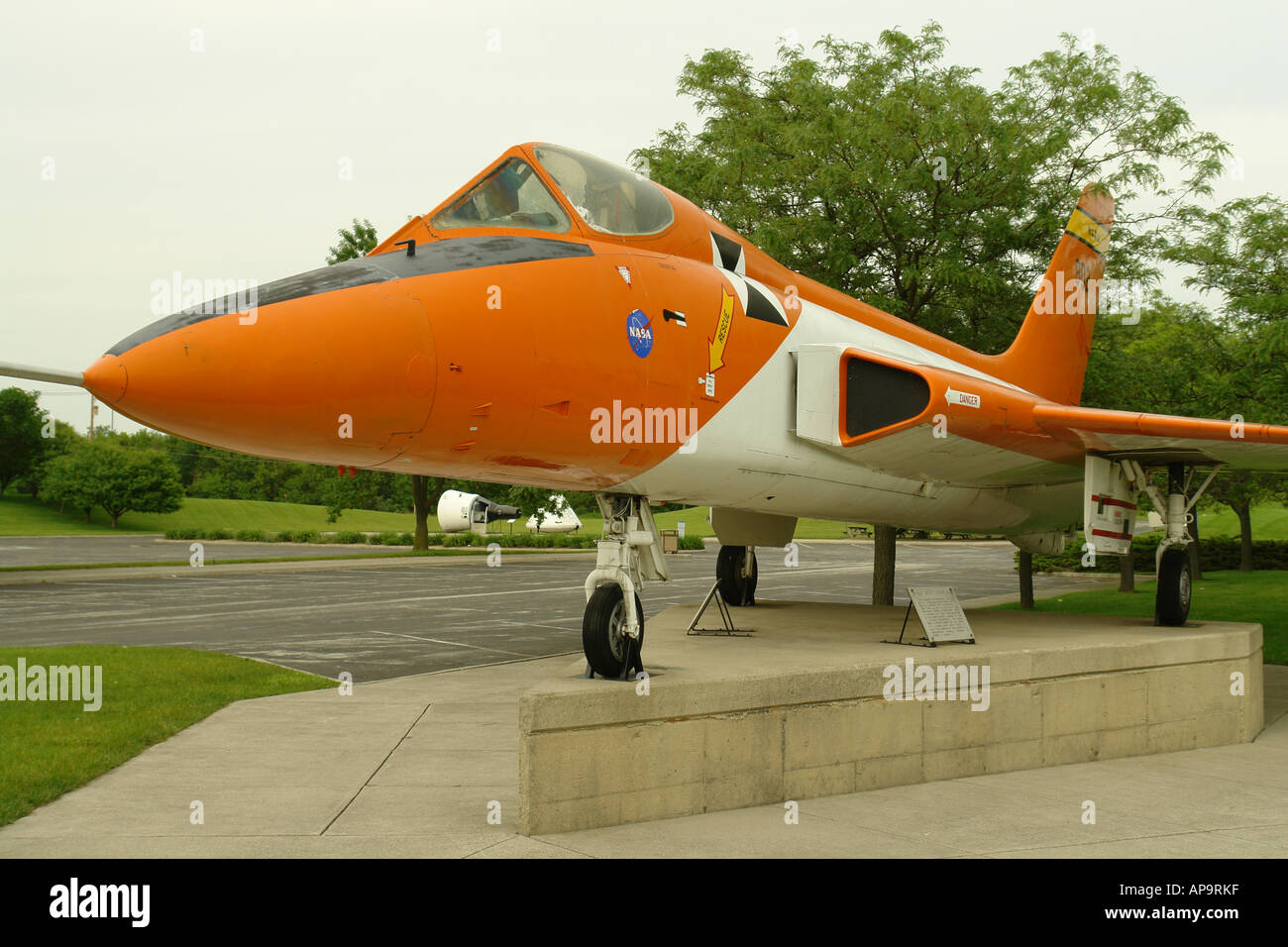 Neil armstrong air and space museum hi-res stock photography and images ...