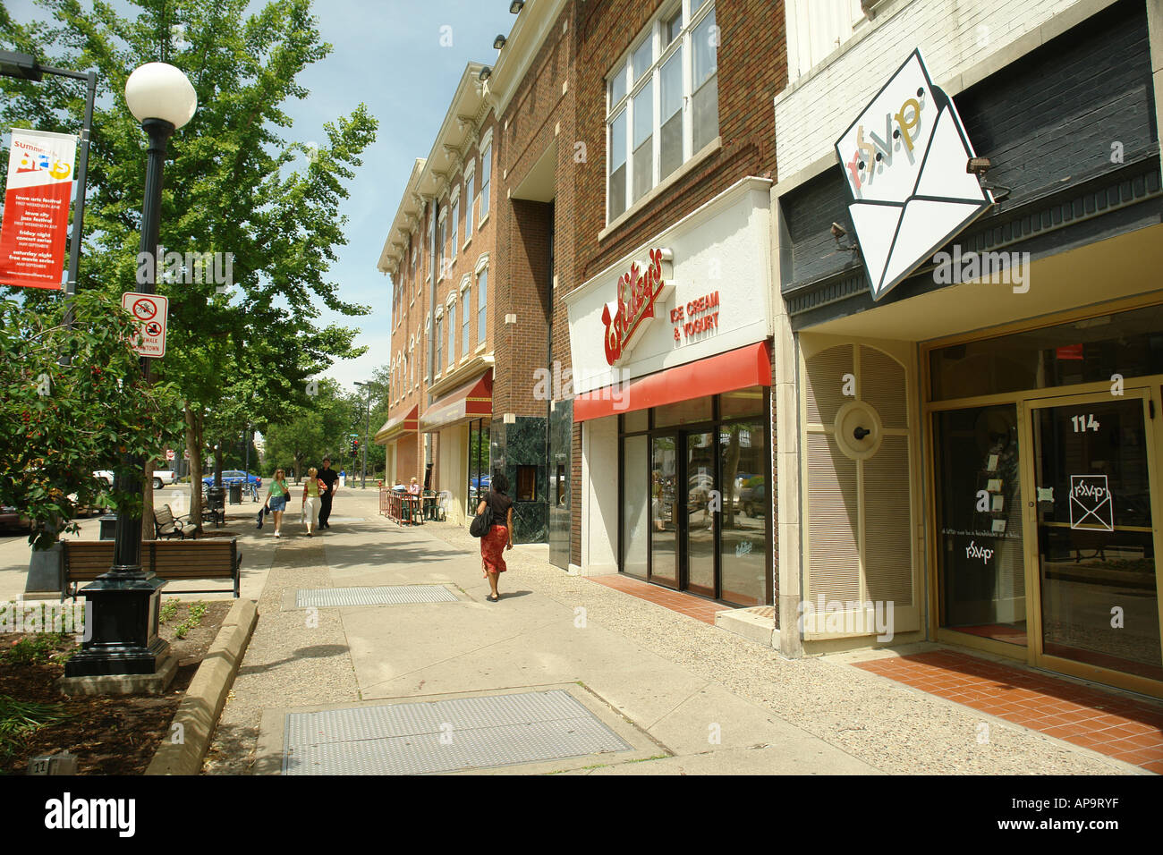 Main street iowa hi-res stock photography and images - Alamy