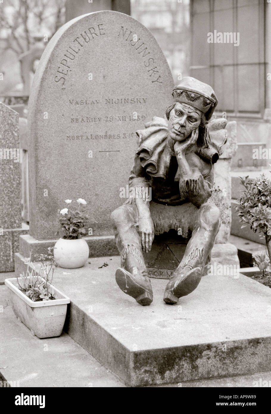The grave of the Russian dancer and choreographer Vaslav Nijinsky in ...