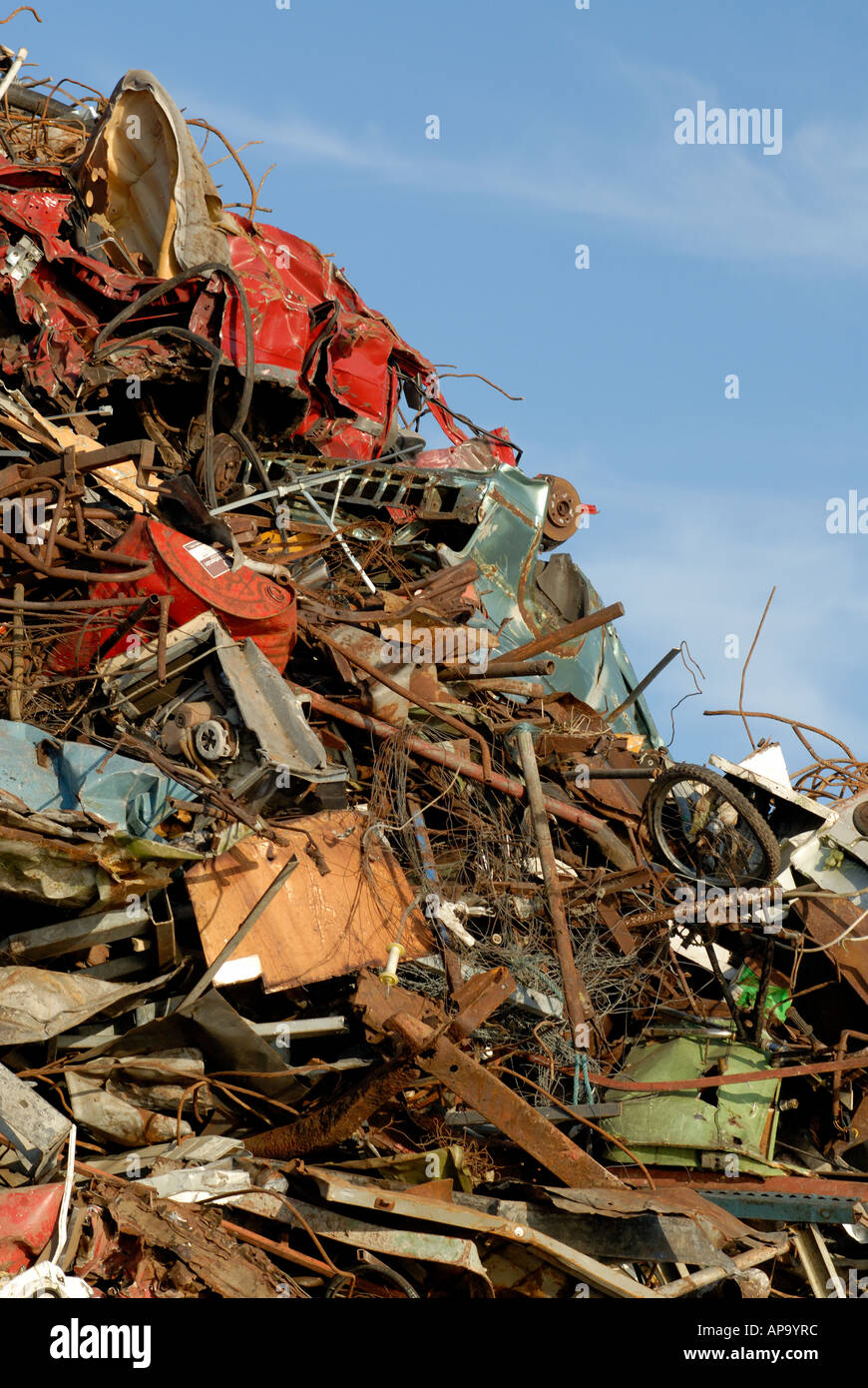 Scrapheap hi-res stock photography and images - Alamy