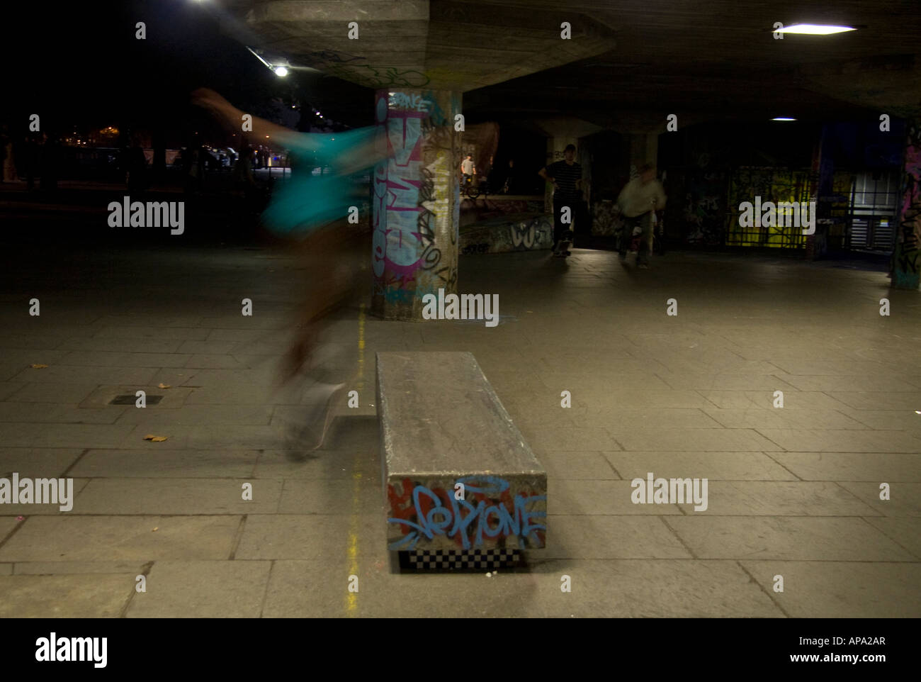 Action shot of a skateboarder Stock Photo - Alamy