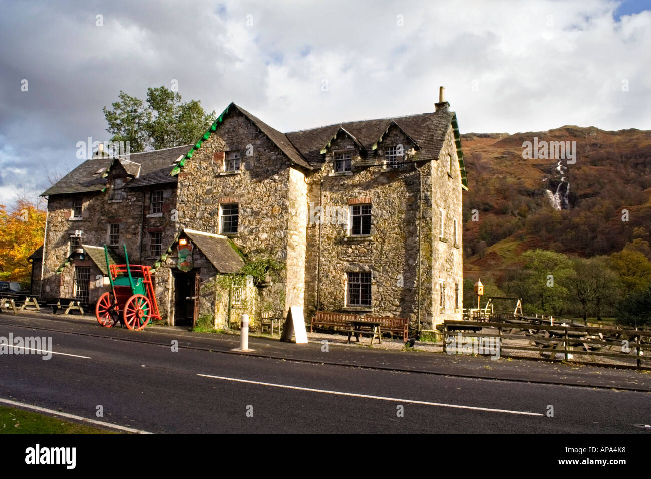 Drovers inn lomond hi-res stock photography and images - Alamy