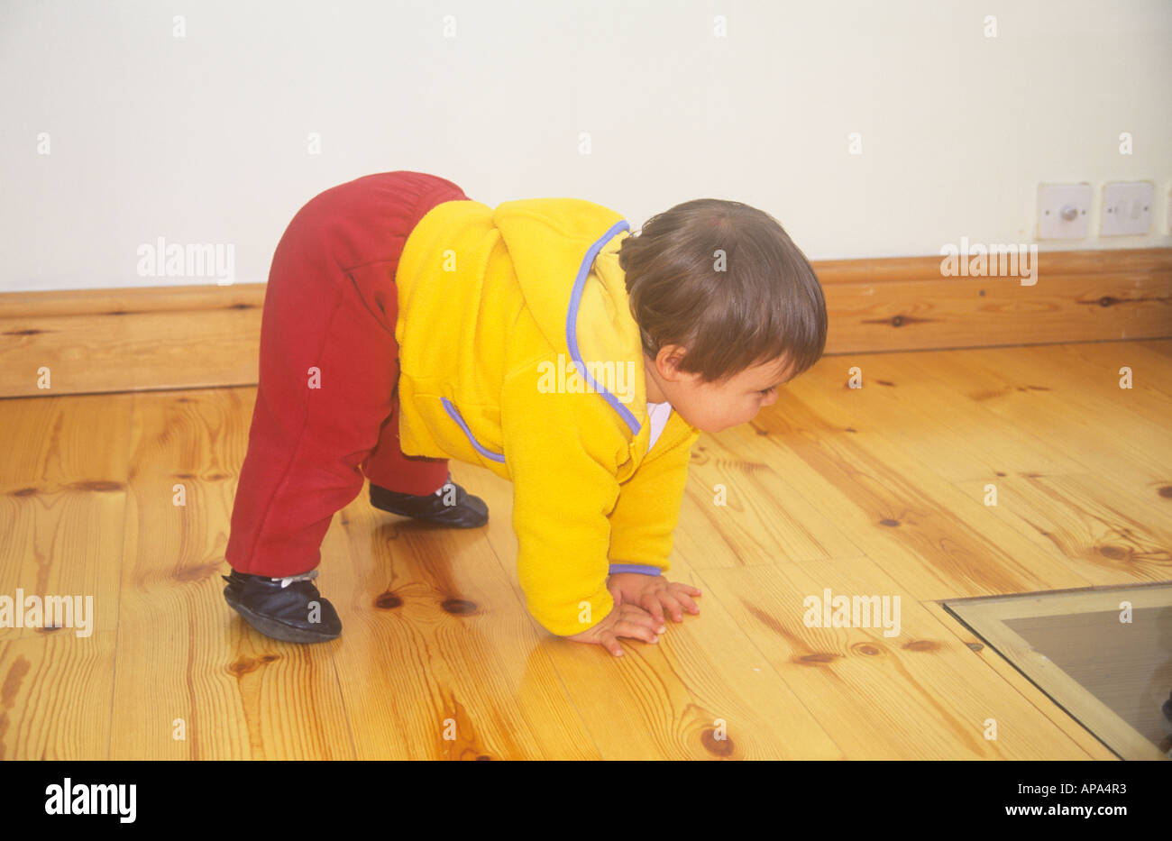 Fifteen feet hi-res stock photography and images - Alamy