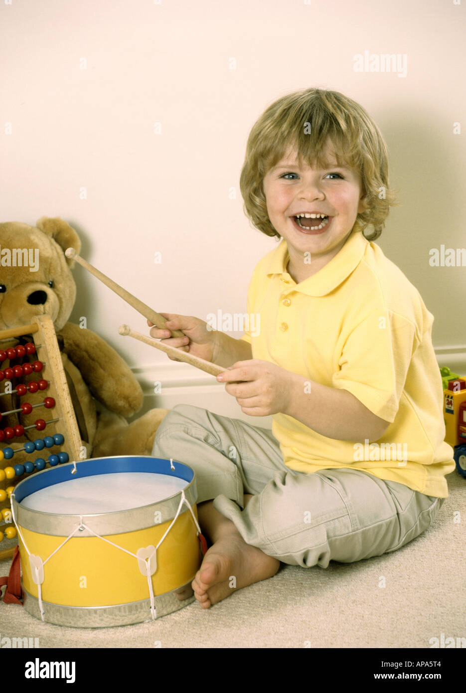 Banging a drum hi-res stock photography and images - Alamy