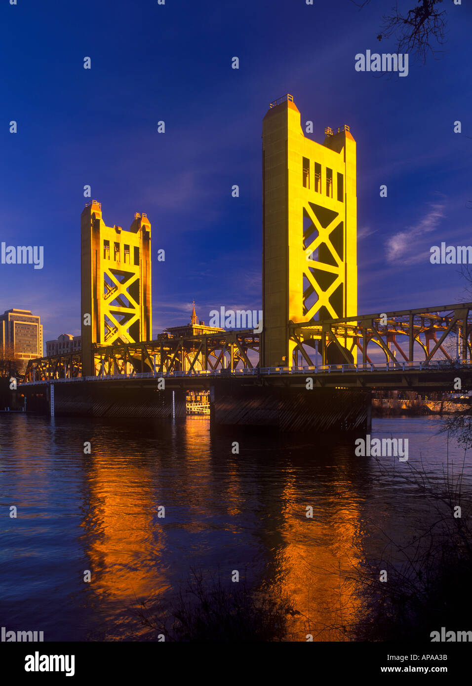 The Tower Bridge glows in the late afternoon sun The Tower Bridge spans ...