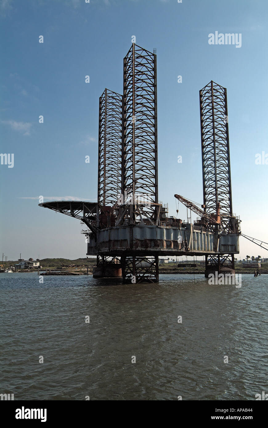 Texas gulf coast and oil rig hi-res stock photography and images - Alamy