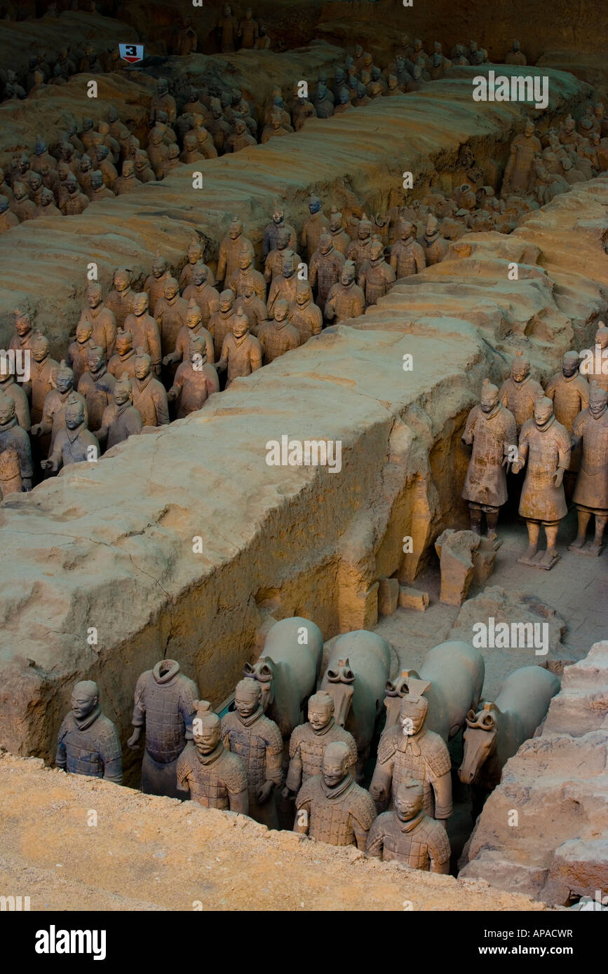 Terra cotta army color hi-res stock photography and images - Alamy