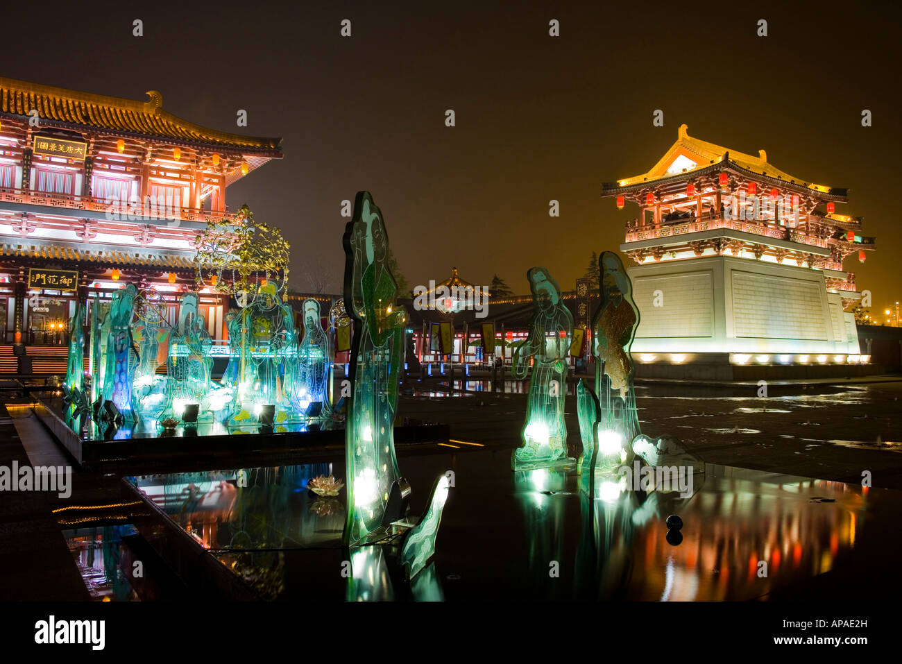 Night Scene of Tang Paradise Xi'an Stock Photo - Alamy