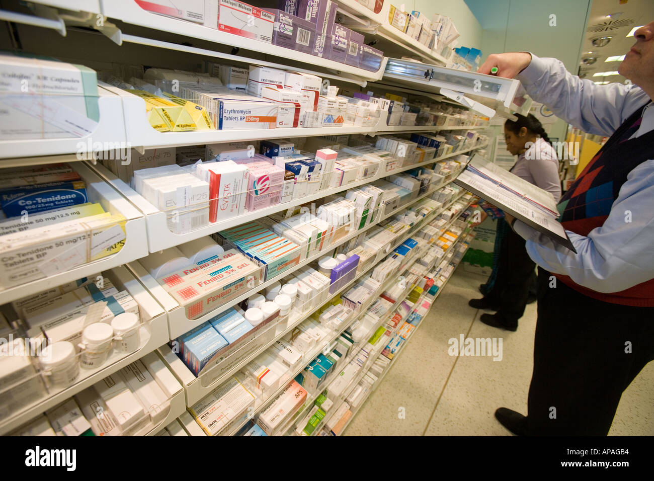 Pharmacist working uk hi-res stock photography and images - Alamy