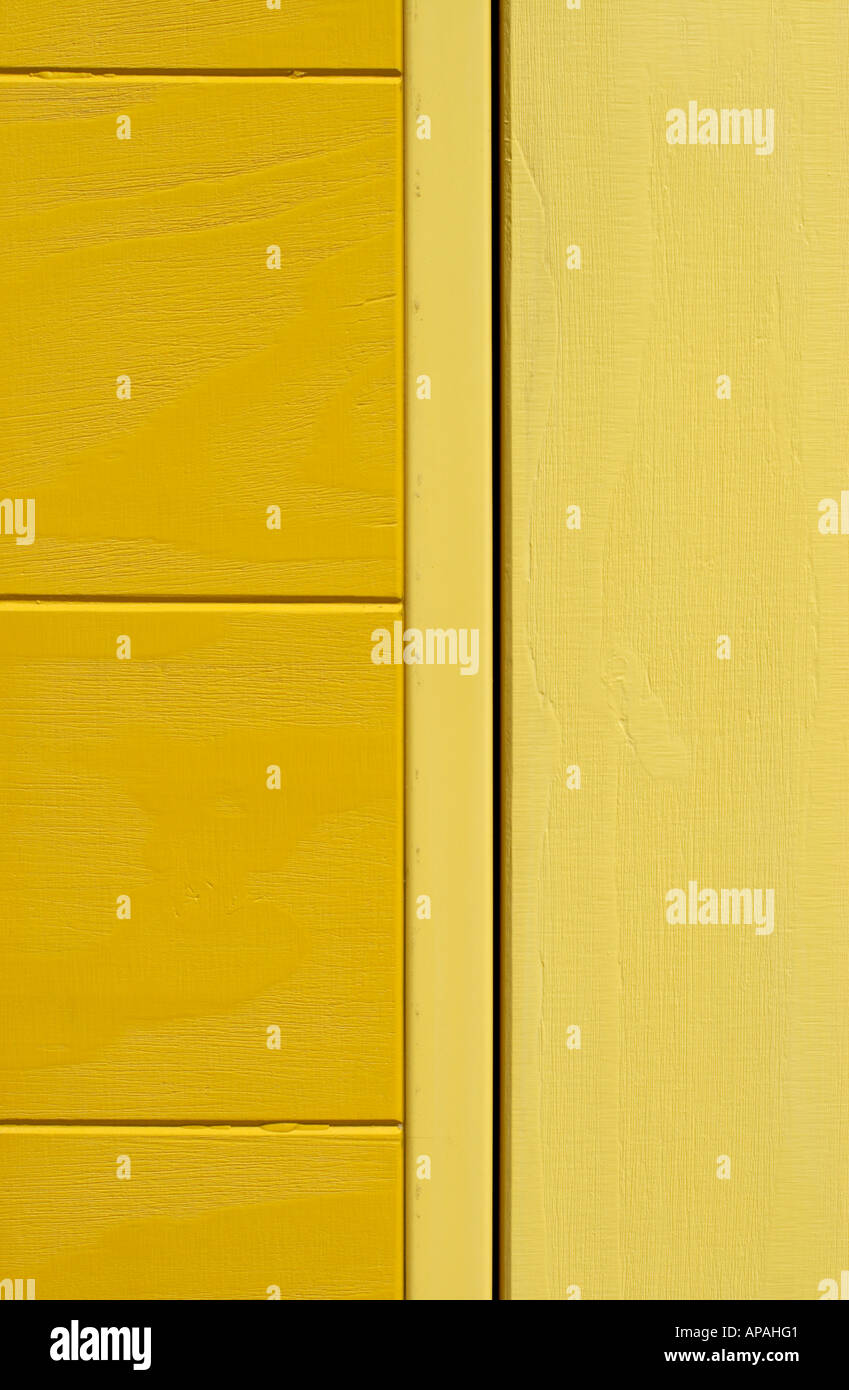 Detail of yellow door Stock Photo - Alamy