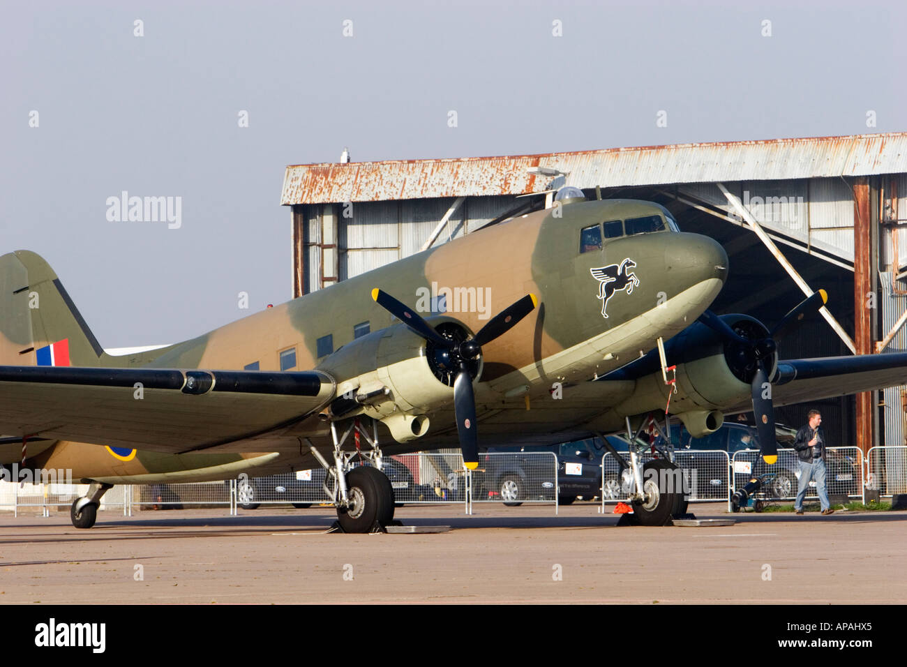 Raf transport plane 267 hi-res stock photography and images - Alamy