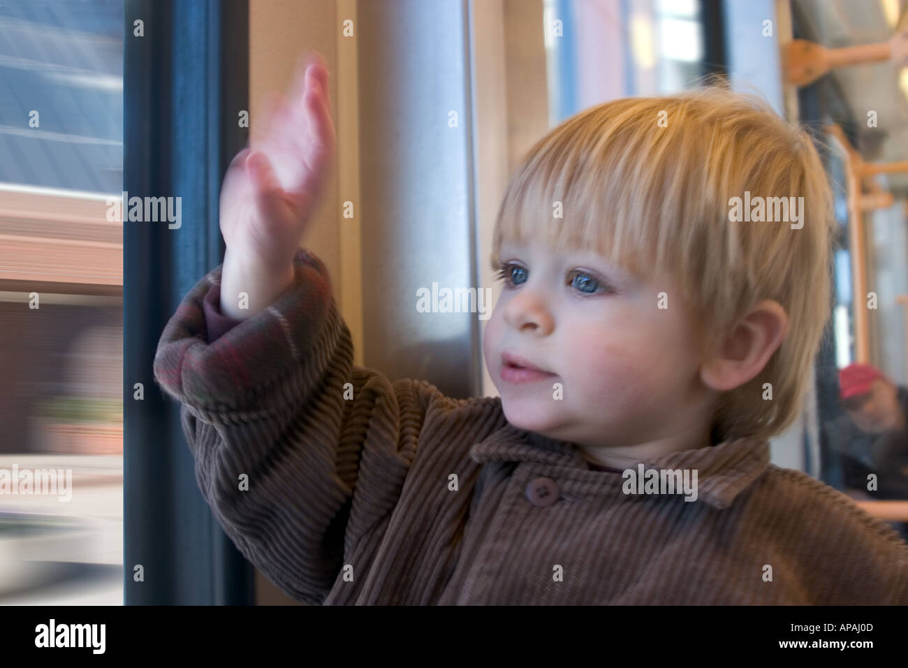 Waving goodbye car hi-res stock photography and images - Alamy