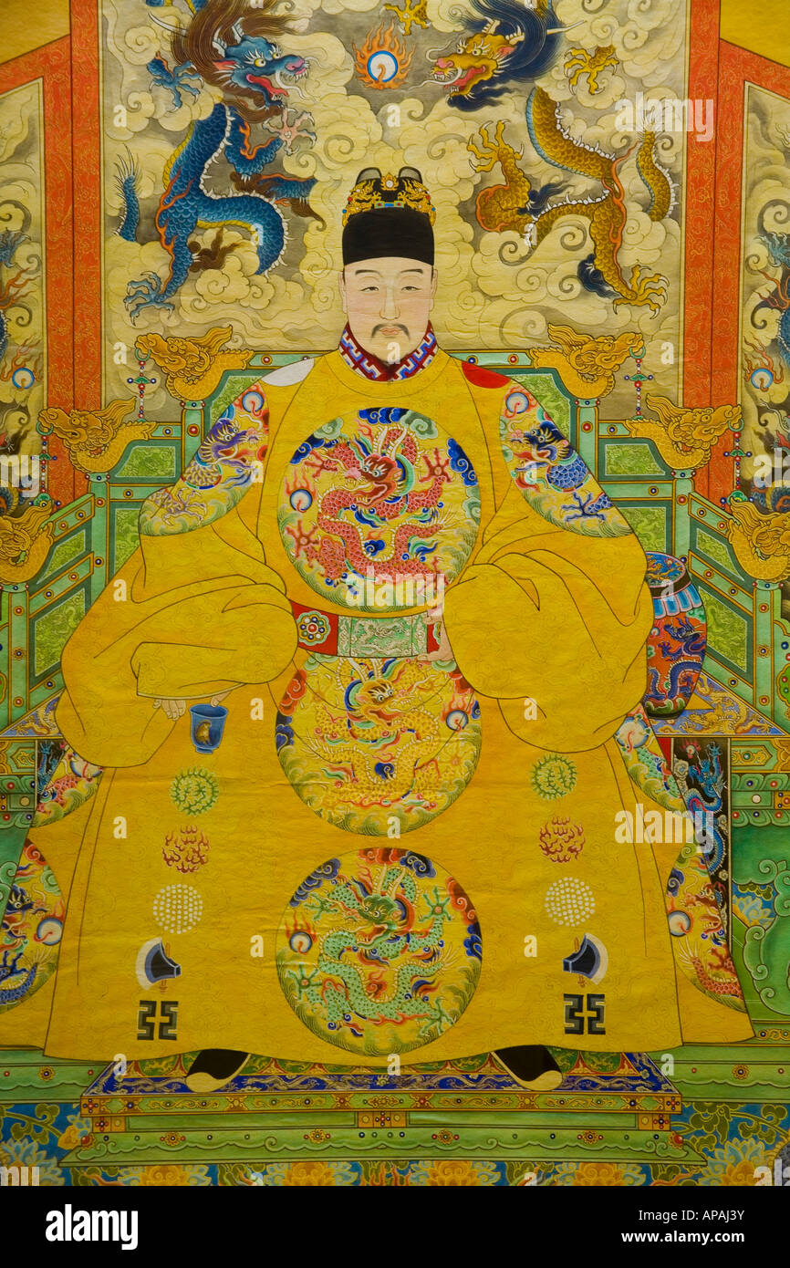 Chinese emperor painting hi-res stock photography and images - Alamy