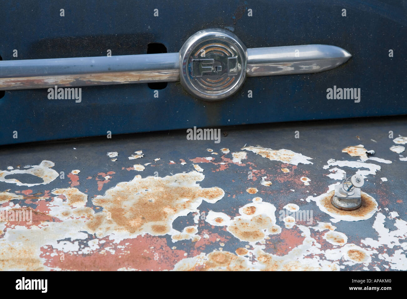Rusty Ford Stock Car Scrap Yard USA Stock Photo - Alamy