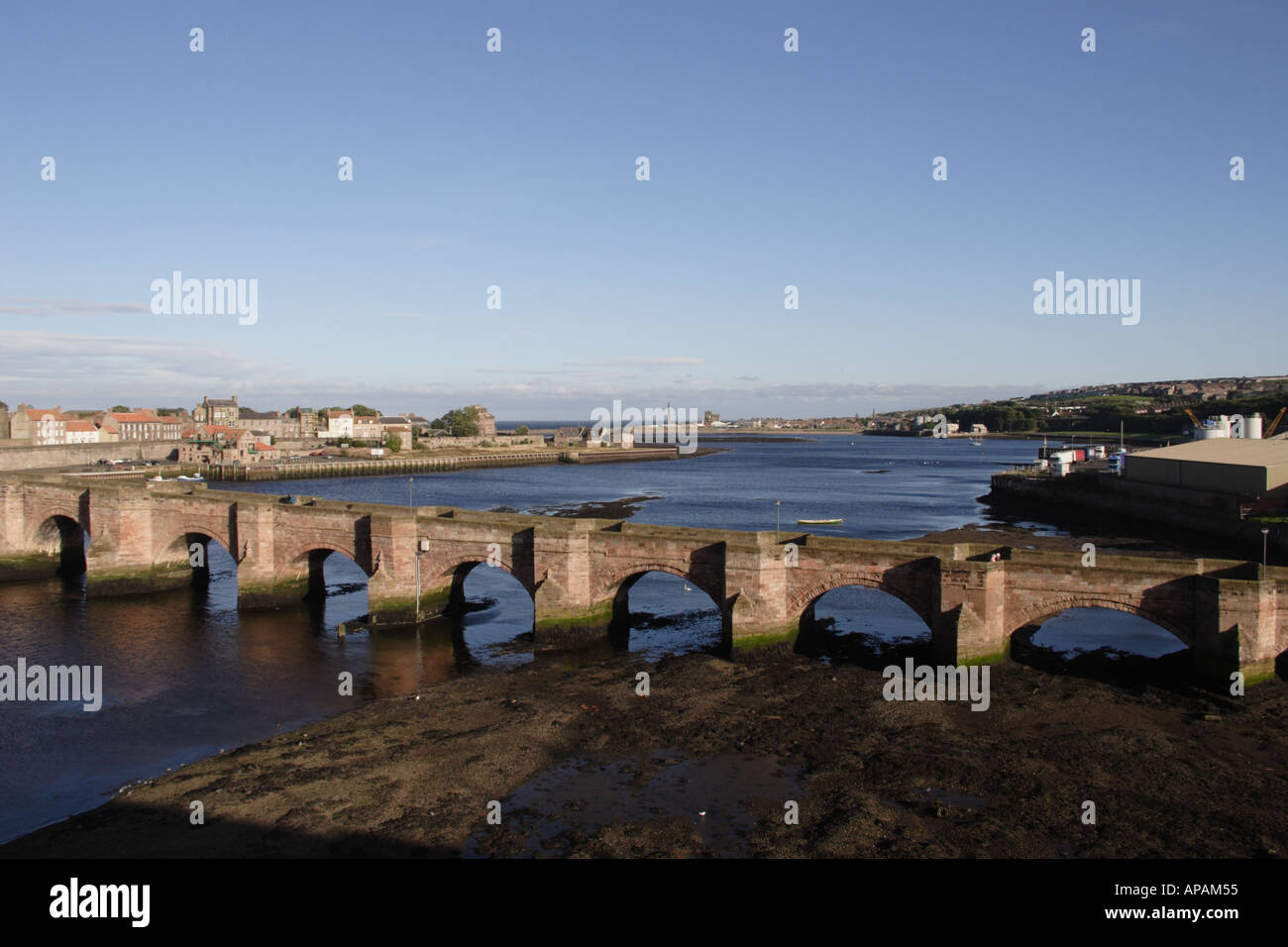 Berwick Bridge, built in 1634, the oldest of three bridges crossing the ...
