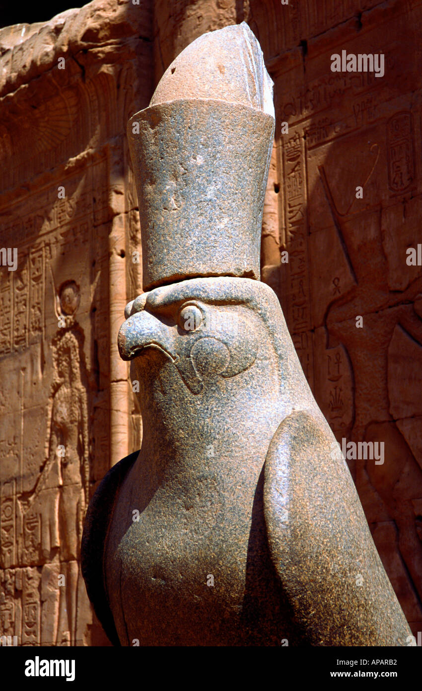 Horus Statue at Edfu Temple Stock Photo - Alamy