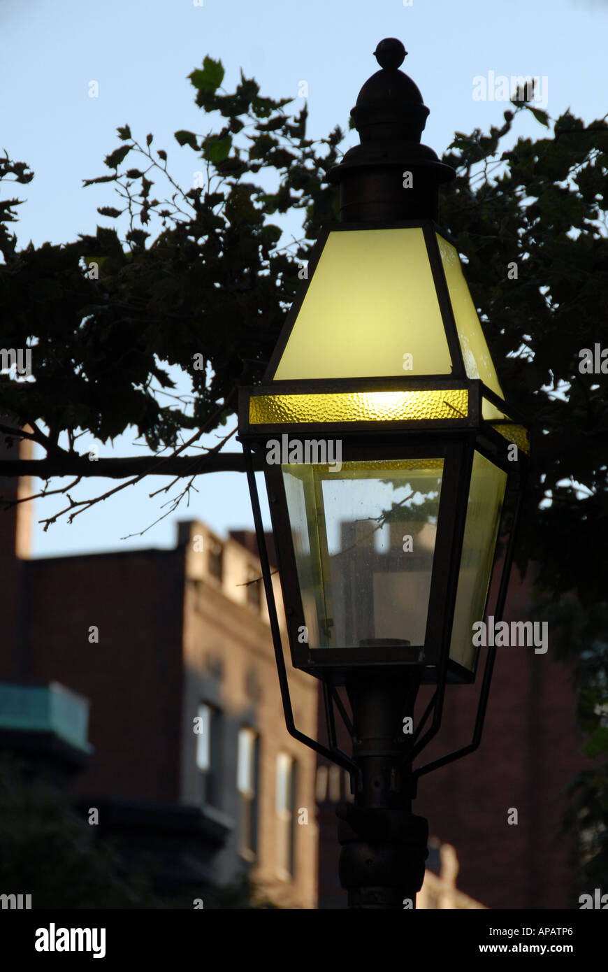 Newbury street in back bay hi-res stock photography and images - Alamy