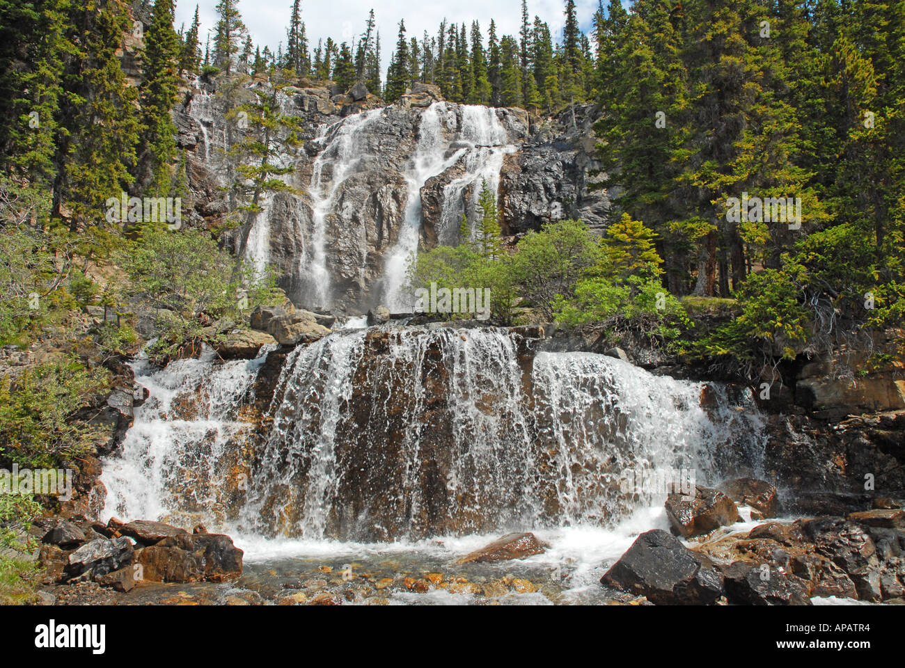 Waterfall plunges down a cliff hi-res stock photography and images - Alamy