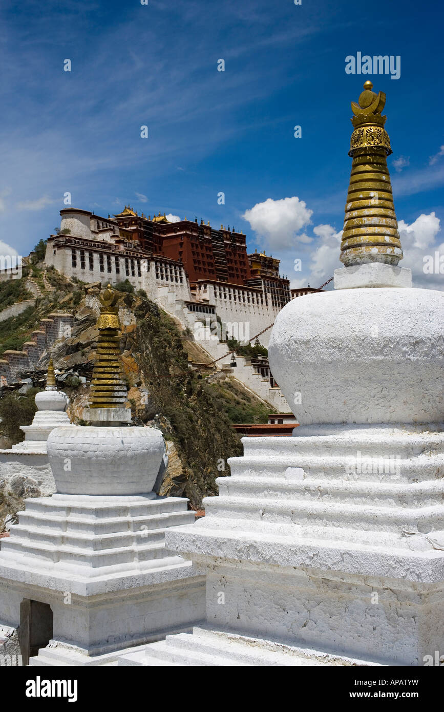 Potala Palace Lahsa Tibet Stock Photo - Alamy