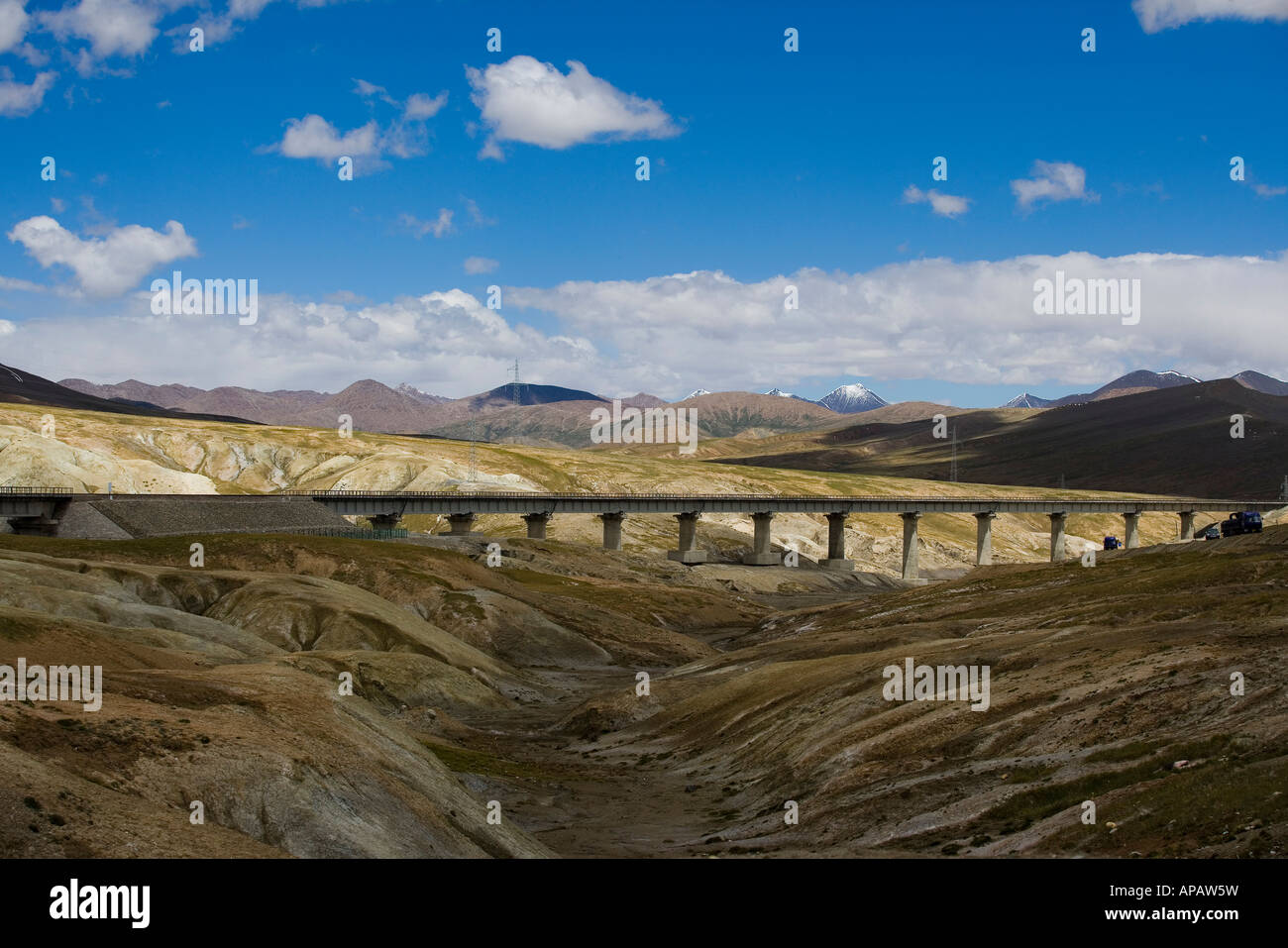 Kunlun hi-res stock photography and images - Alamy